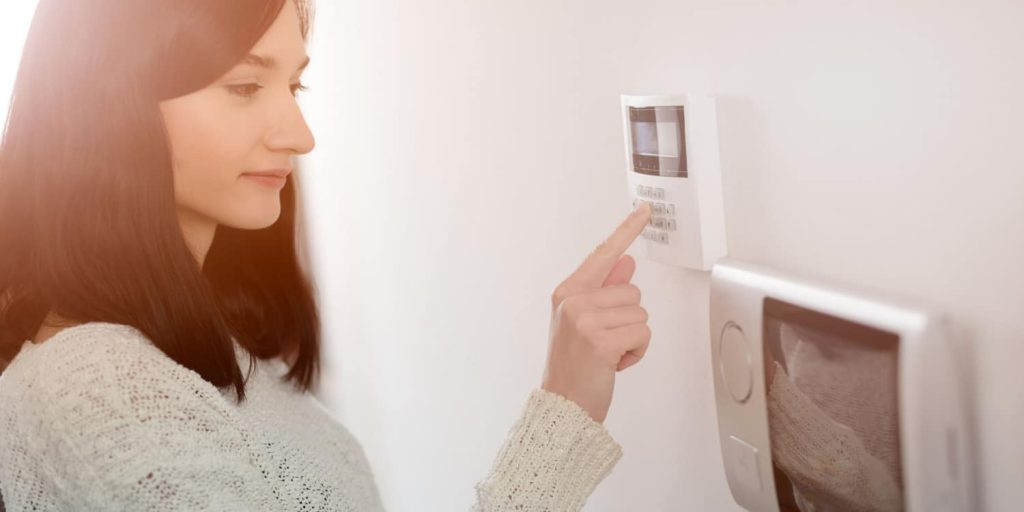 Benefits Of Pairing Security Screens With A Full Security System